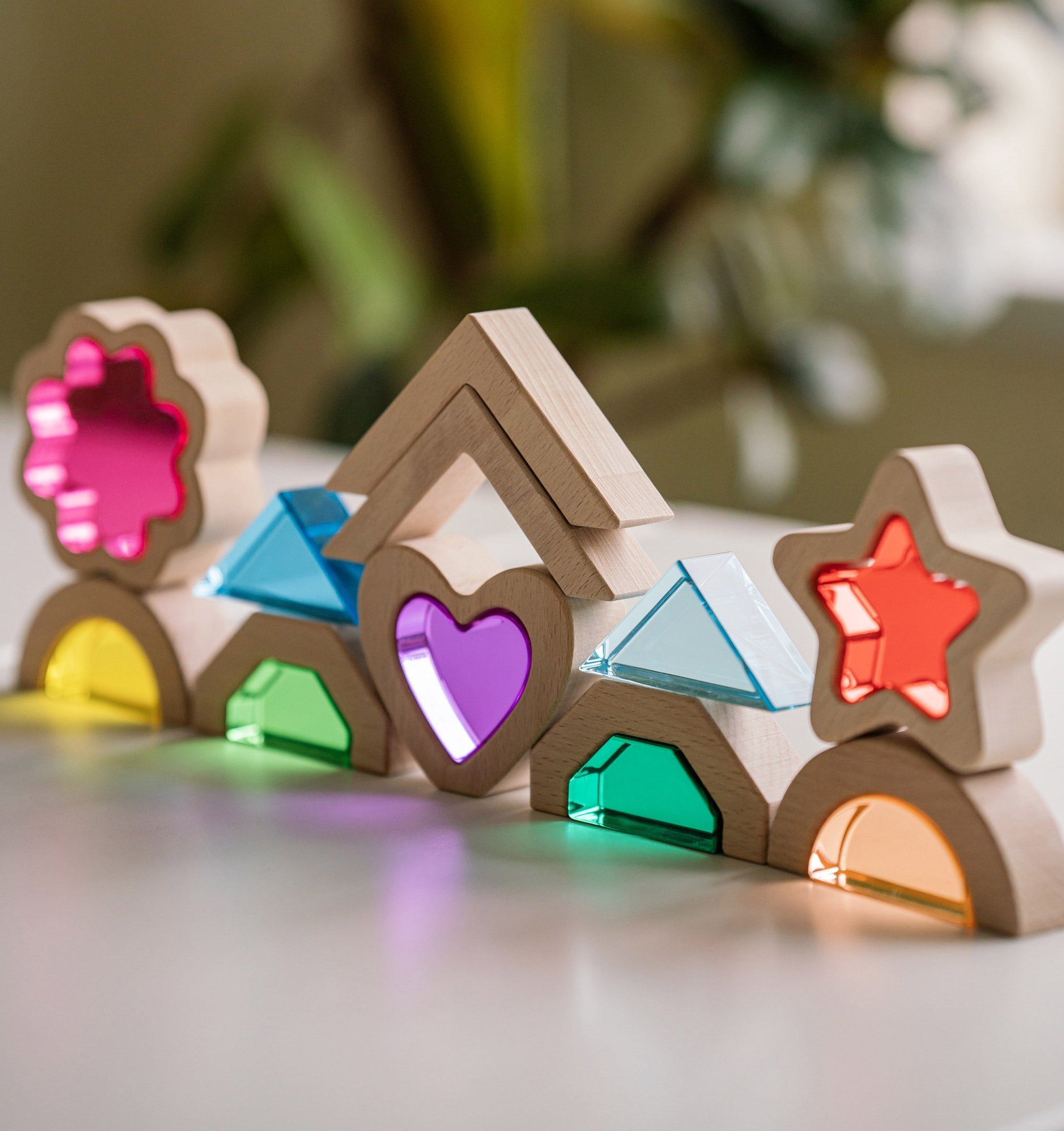 High Quality Lucite - Reflective & Crystal-clear Cubes and Blocks ...